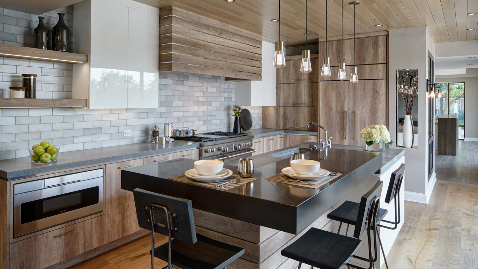 Modern Farmhouse Kitchen - Glen Ellyn - Drury Design