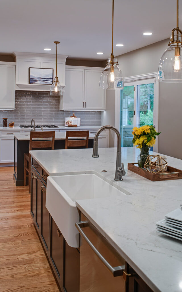 Wide-Open Kitchen - Glen Ellyn - Drury Design
