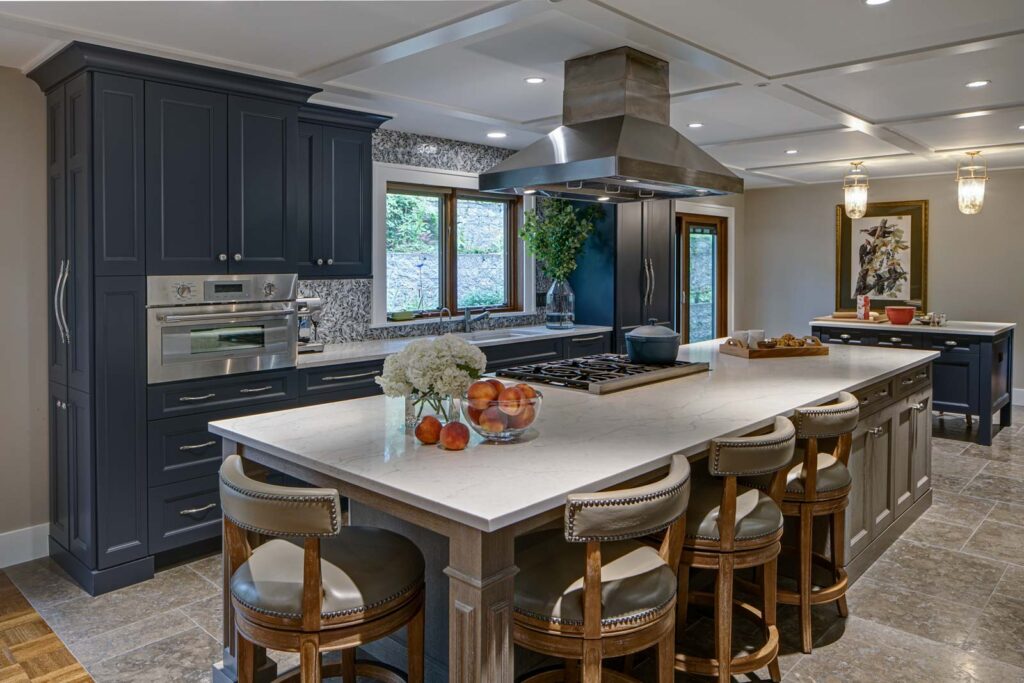 Dramatic Chef's Kitchen - Michigan City, IN - Drury Design