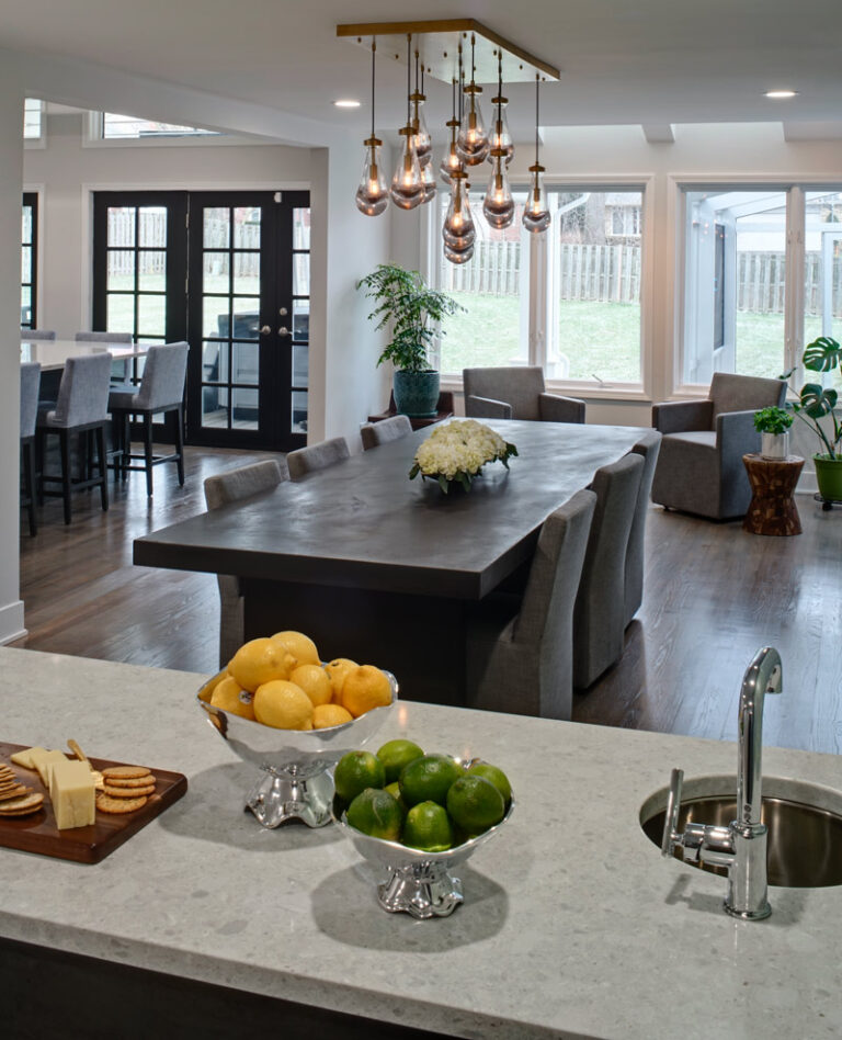 Spacious Kitchen for Entertaining - Hinsdale, IL - Drury Design