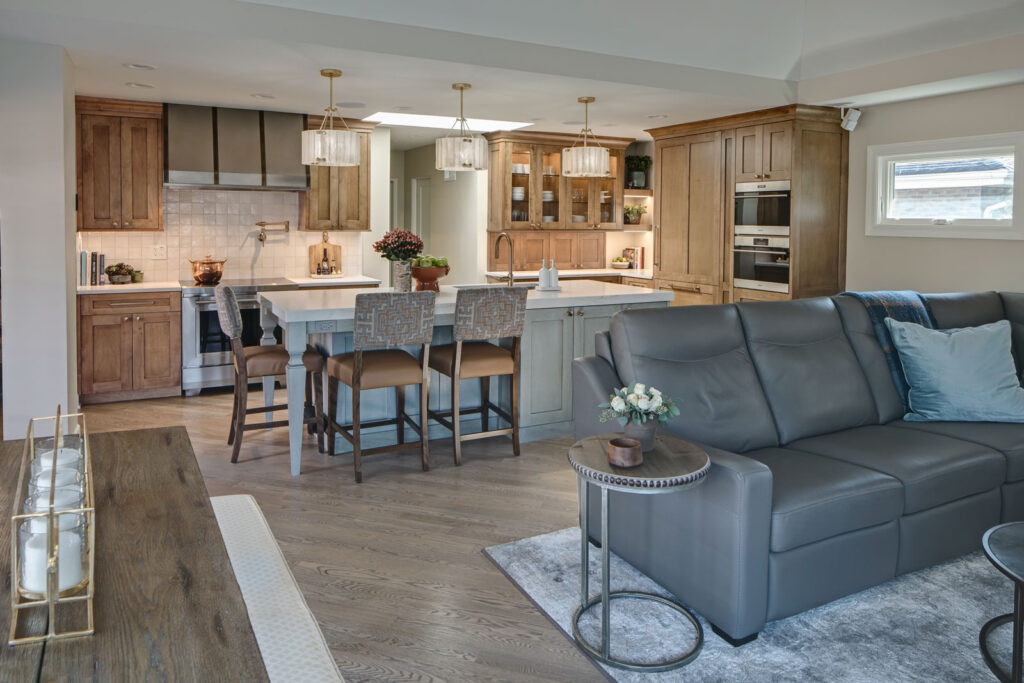 Warm, Inviting Kitchen - Elmhurst, IL - Drury Design