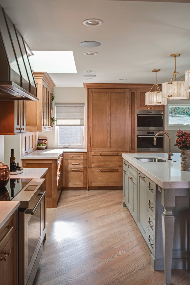 Warm, Inviting Kitchen - Elmhurst, IL - Drury Design