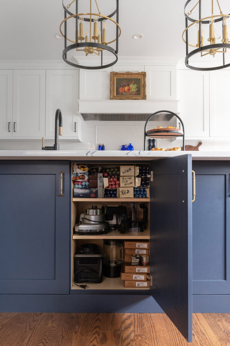 Island Design: For the Modern Family Drury Design